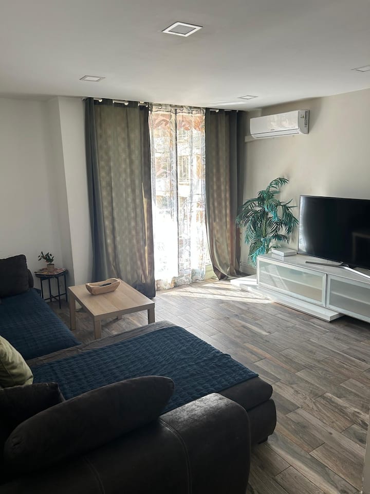 Superbe Deux Chambres 3 Tv Tout Confort Aéroport - Vitrolles