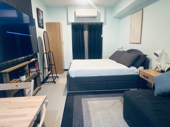 Cozy Qc Staycation | Near Gma Mrt - Quezon City