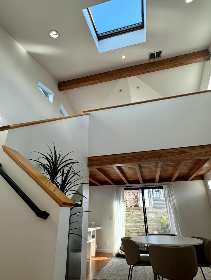 Modern Guesthouse | Walk To Beach, Trails & Shops - Half Moon Bay, CA