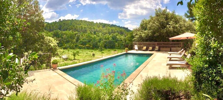 Villa De Charme Piscine Vue Sainte-victoire - Rousset