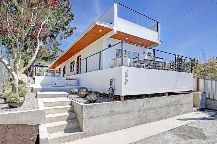 Modern Madrona Beach Retreat! - Whidbey Island, WA