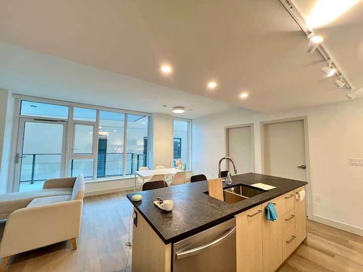 Entire 2 Bed 2 Bath Apartment In Vancouver - Richmond, Canadá