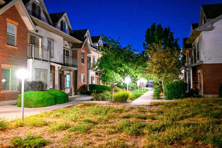 Ski At Snowbasin- 25th Street Historic Ogden - Ogden, UT