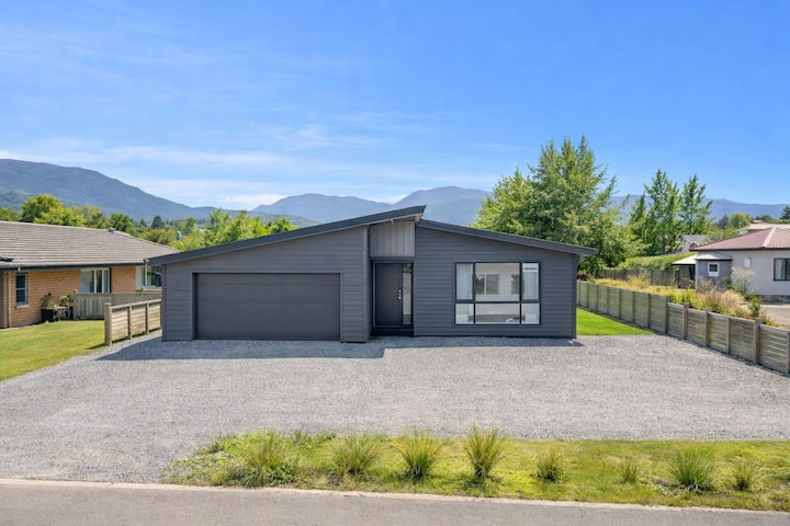 The Dalhousie Residence - テ・アナウ