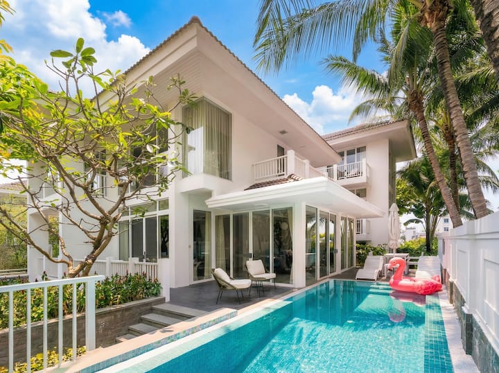 Modern 4br Villa At Premier Village | My Khe Beach - Da Nang, Province, Vietnam