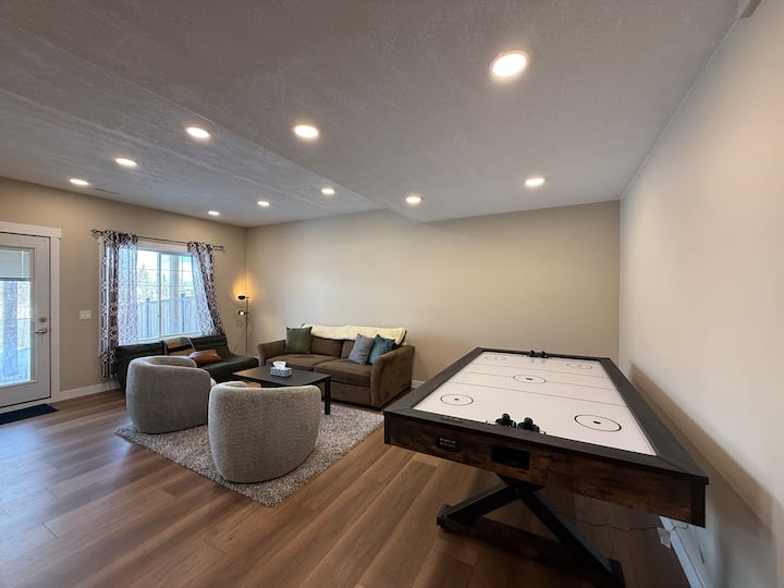 Mountain Getaway Retreat Close To Jasper Park - Hinton