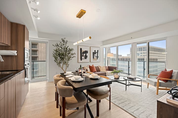 Corner Unit, Pool, Gym, Cn Tower View & Yorkville - Toronto