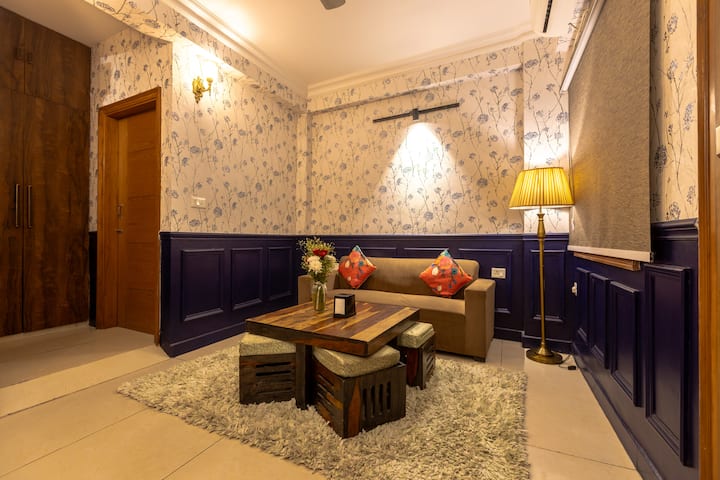 Chelsea Manor – Elegant London-style Stay In Noida - Ghaziabad