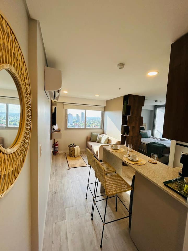 Loft Acogedor Y Confortable En Eje Corporativo. - Paraguay