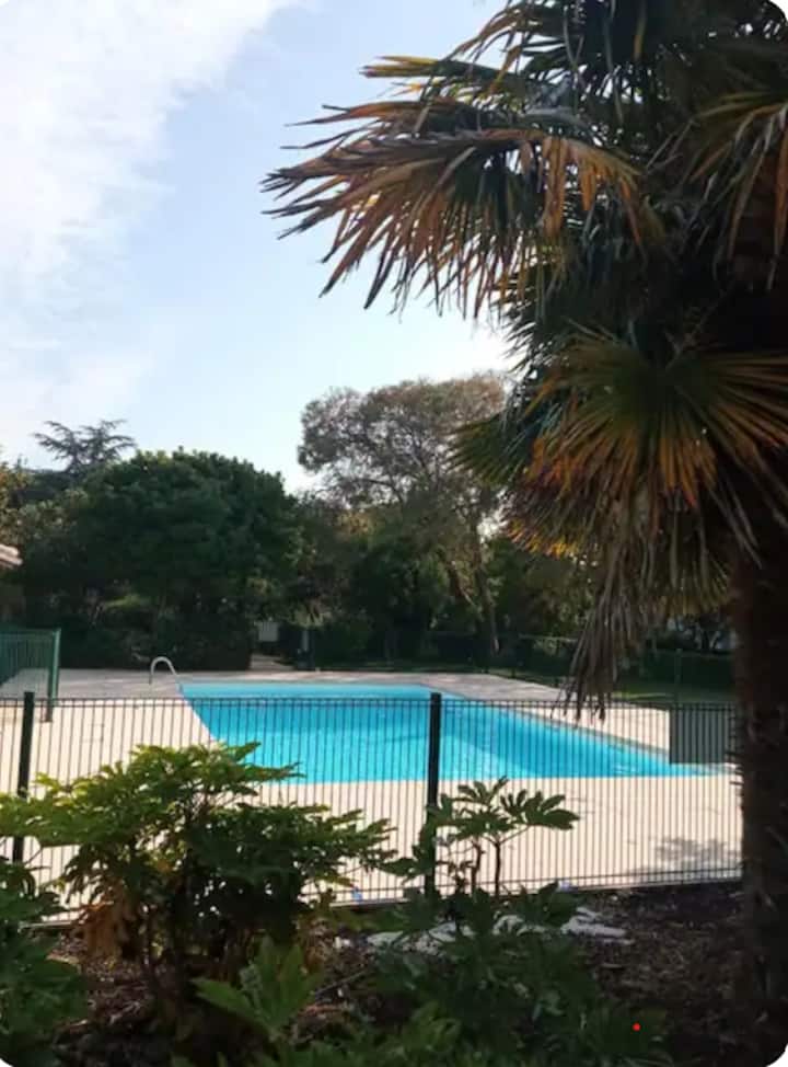 L'hibiscus, Appartement Avec Piscine - Charente-Maritime