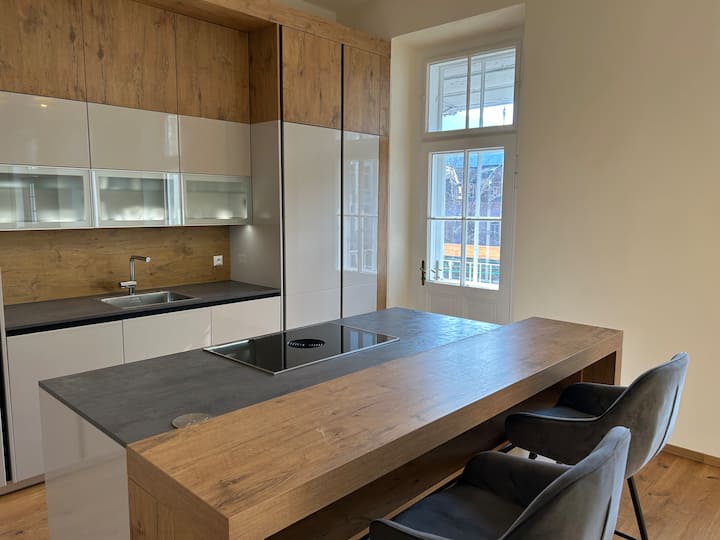 Großzügige Altbauwohnung Mitten Im Zentrum - Leoben