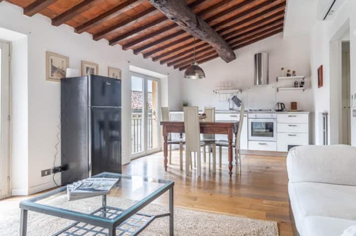 Mordini Loft - 3 Camere - 8 Ospiti - Pet Friendly - Lucca