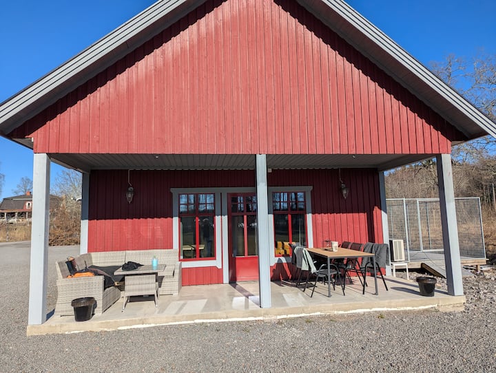 Lägenhet 48kvm. Alvikens Gård Med Sjöutsikt. - Västervik