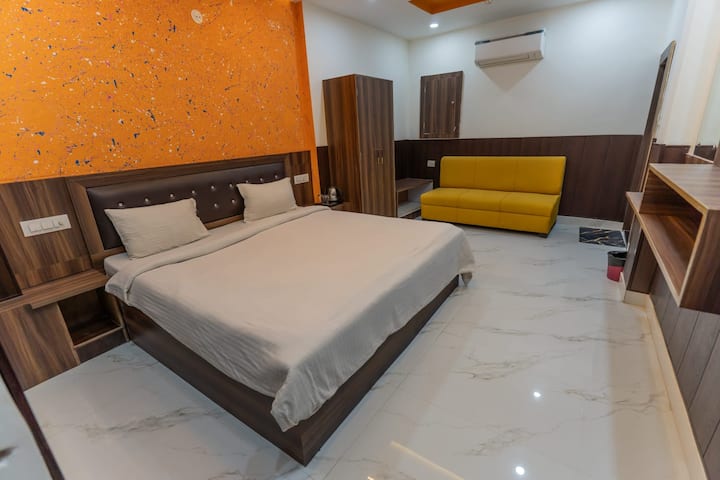 Big Brother Hostel 600 Meter Fromtaj Mahal - Agra
