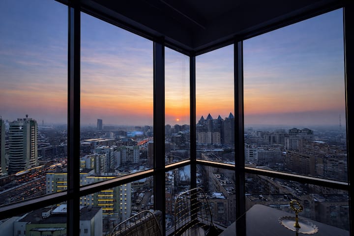 Skyline Studio With Breathtaking City Views - Kazakstan