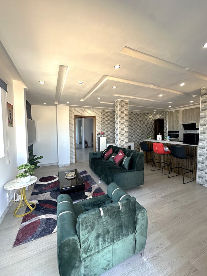 Penthouse W/ Hydro Bath & Rooftop – Almadies - Dakar