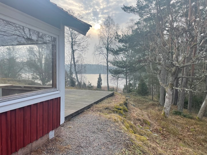 Sjötomt Med Brygga I Vissvass, Tyresö - Dalarö