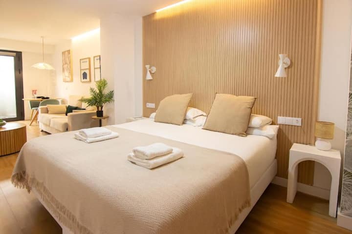Iii. Apartamento Lujo Triana A Un Paso Del Centro - Seville, Spain
