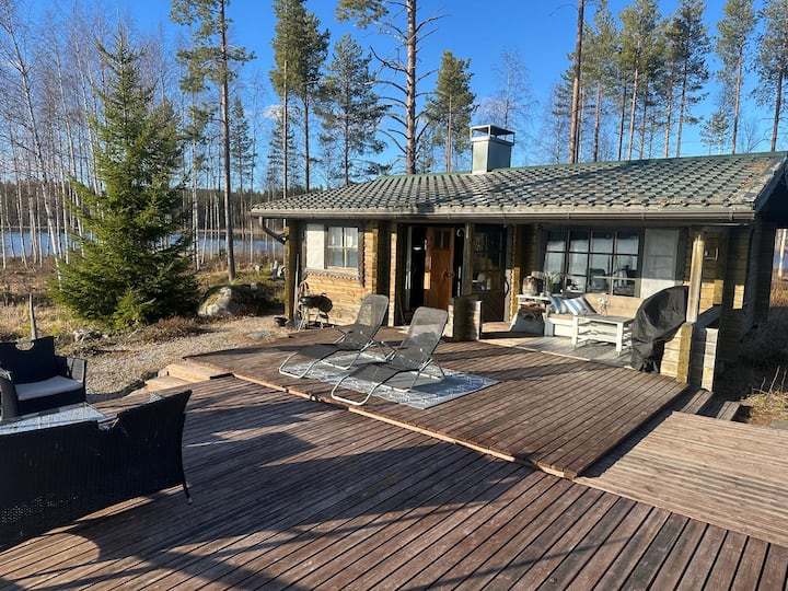 Mökki Omassa Rauhassa  Niemenkärjessä - Suomi