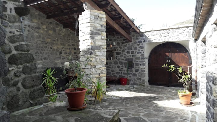 « Maison Du Xive, Le Charme De L'ancien Restauré» - Privas