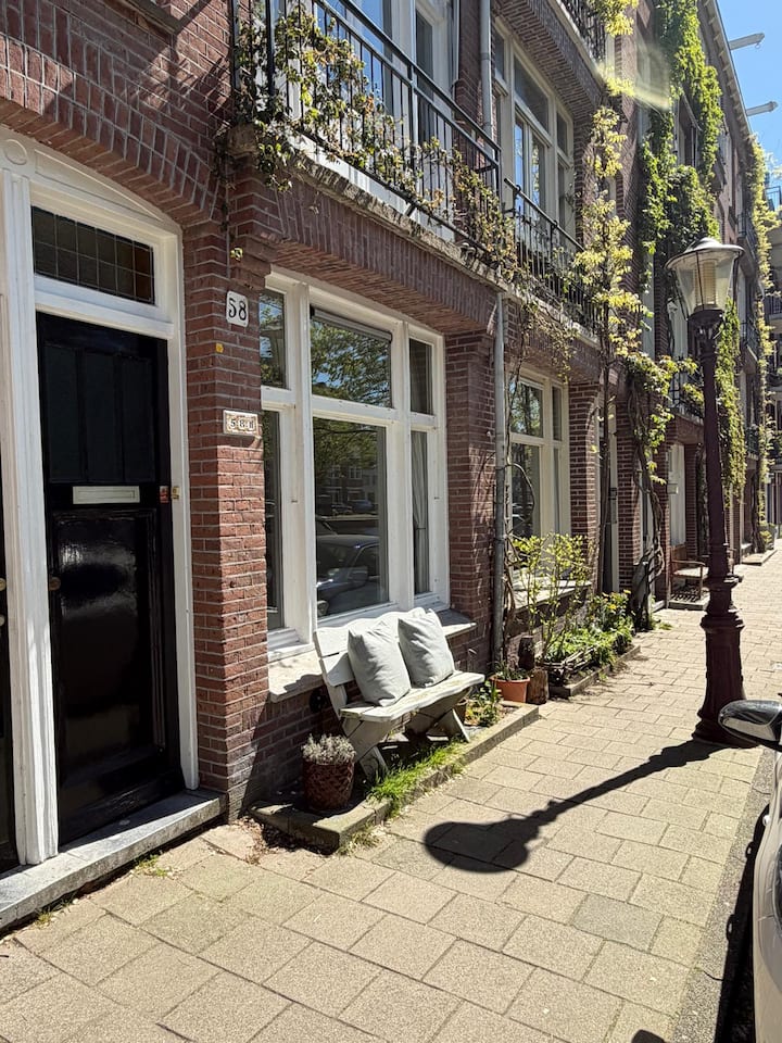Woning Aan Het Water Met Tuin Amsterdam Oud-zuid - Amsterdam
