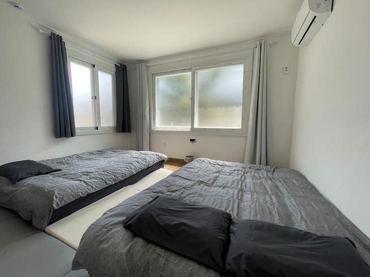 [Dori House] Daegu 6인 독채 · 공항 5분 · 넓고 조용 · 무료주차 - Daegu
