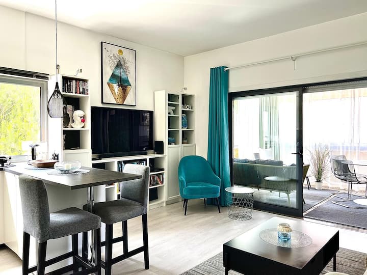 Stilvolle 1br Marina Park | Pool & Loggia, Zentral - Lagos