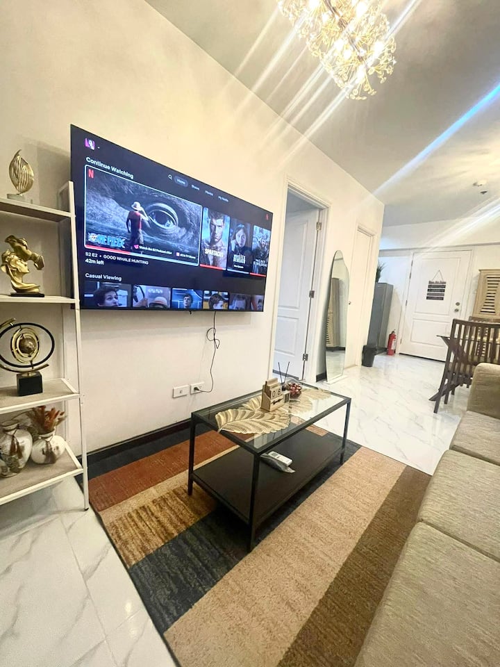 55f Gramercy 1br W/ Balcony + Skyline View Makati - Manila