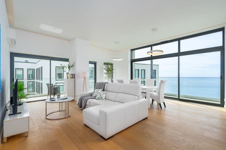 Stunning Sea View Pool Prime Location - Madeira