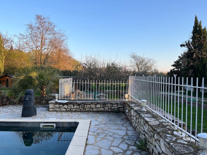 Appartement Chaleureux à La Campagne - Pont-Saint-Esprit