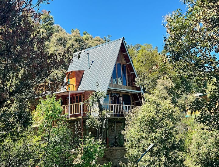 Mirador By Mettādhura:sprawling A-frame Duplex - India