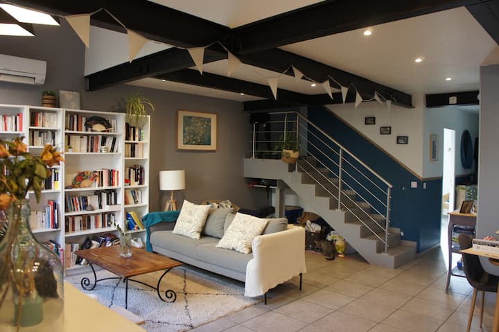 Maison Chaleureuse Au Fond D'une Impasse Calme - Marseille