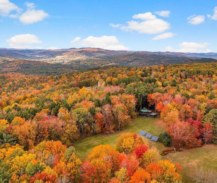 La Casa Nel Cielo (The House In The Sky) - Hartford, VT
