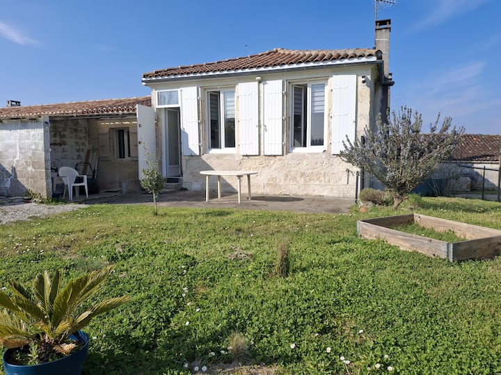 Petite Maison Charentaise - Saintes