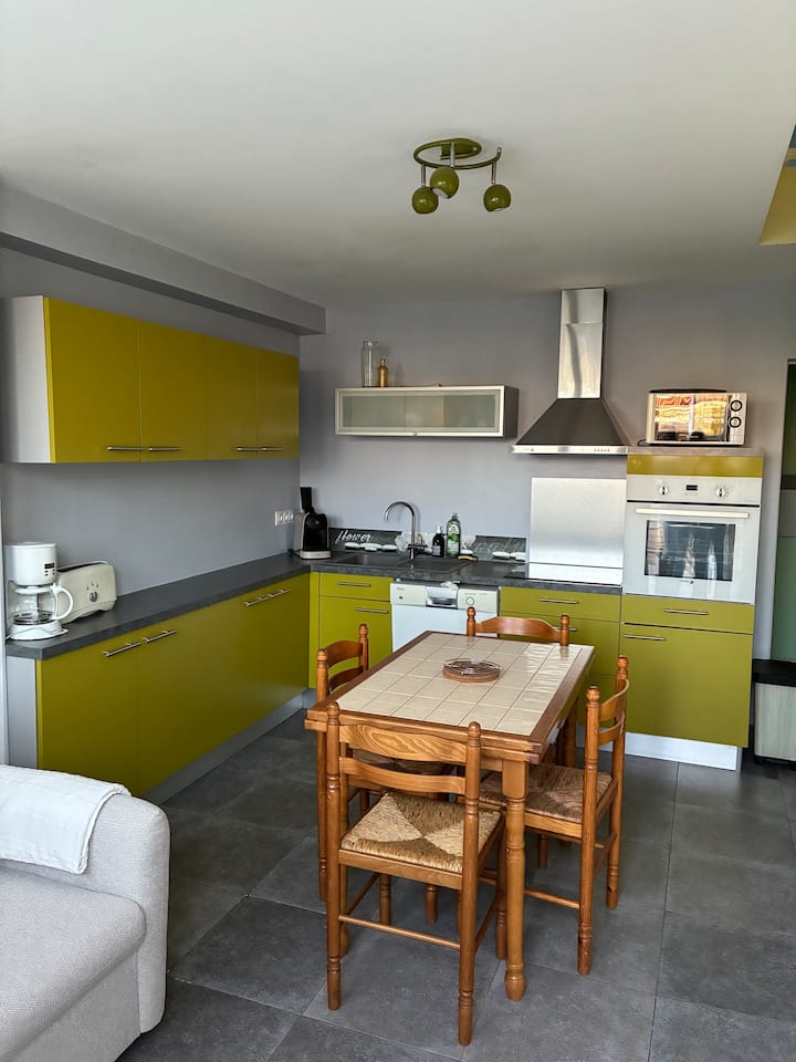 Maison/terrasse, Séjour/cuisine éQuipée, 2 Ch. - Royan