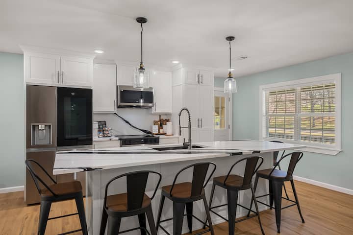 Welcome To Vasquez Rest Stop For Travelers! - Fort Smith, AR