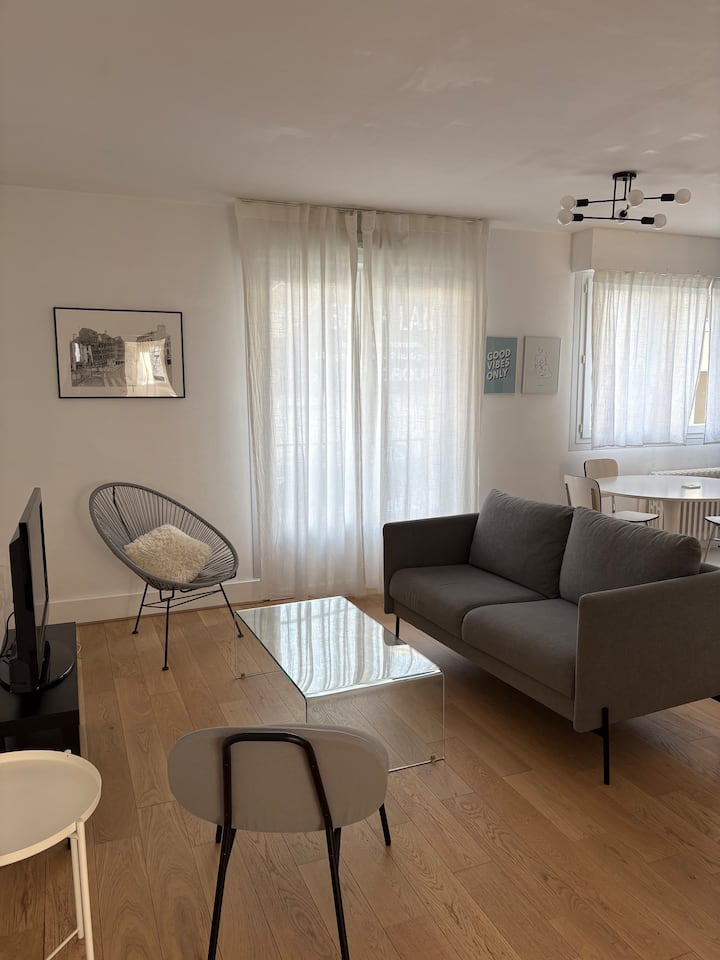 Très Bel Appartement Près Du Mail Avec Parking - Rennes