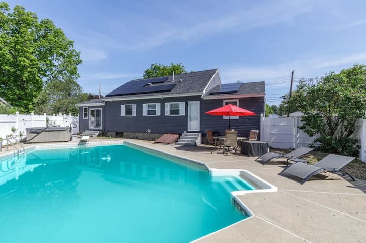 Misty Queen 2 - Concord, NH