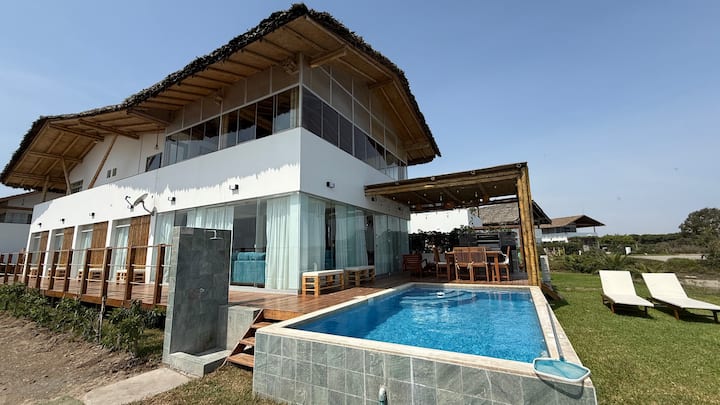Casa Orilla Frente Al Mar Con Piscina - San Clemente