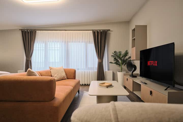 (41) Modern 2br W/2 Living Areas, 2 Baths, Kadıköy - Turkey