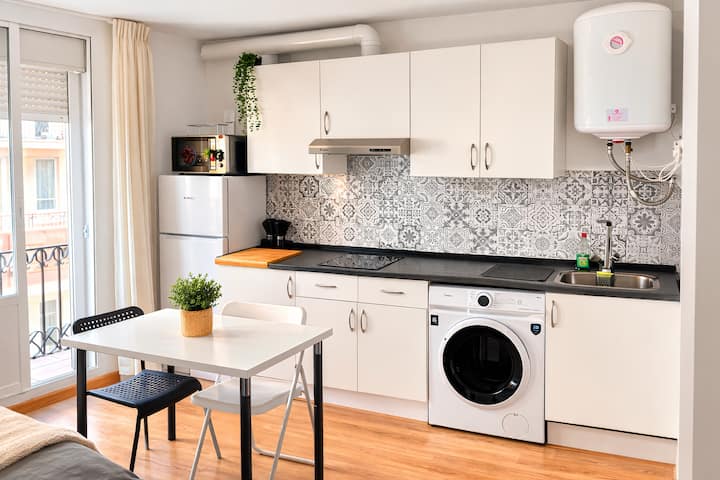 Estudio Acogedor A Un Paso De La Catedral. - Burgos