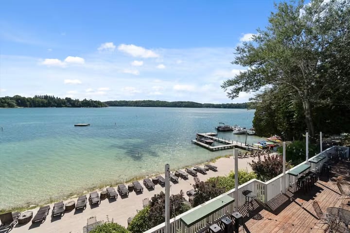 Bea's Beachside Rental - Elkhart Lake, WI