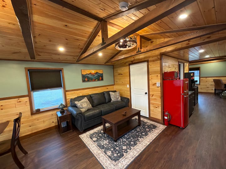 Cabin Escape - Oneonta, NY