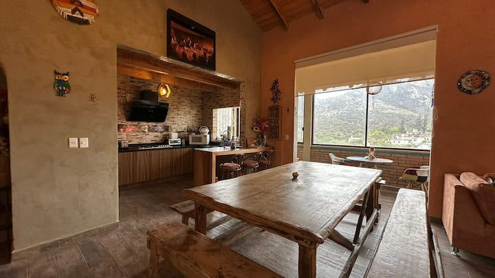 Casa Los Buhos - Bernal