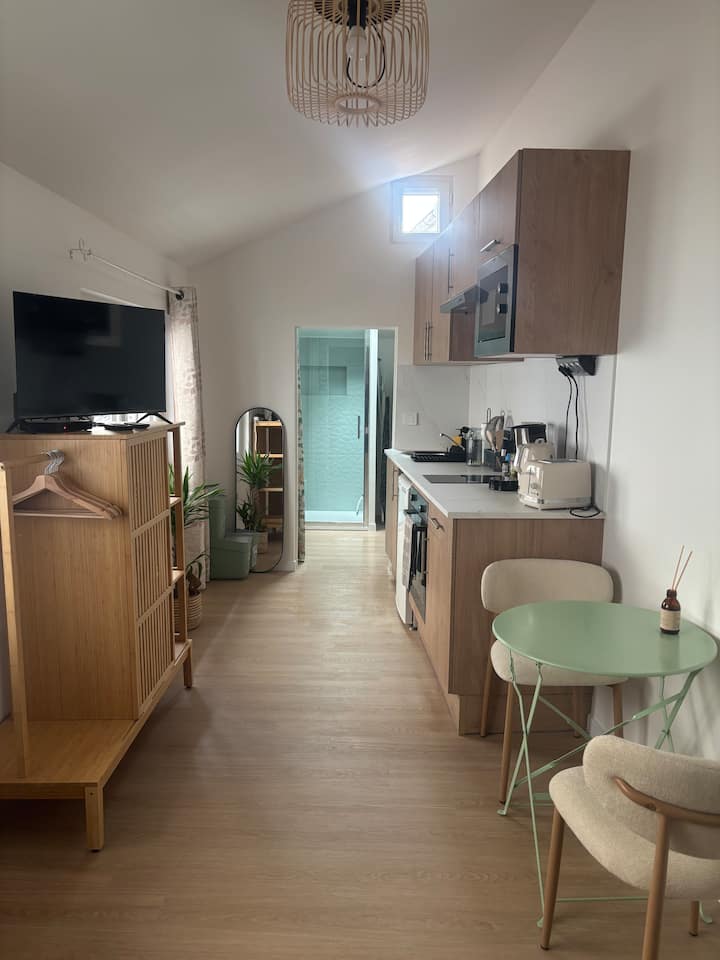 Charmant Studio Rénové Central Avec Wifi - Saint-Germain-en-Laye