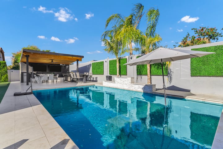 Harmony Haus | Family Retreat | Extended Stays - Peoria, AZ