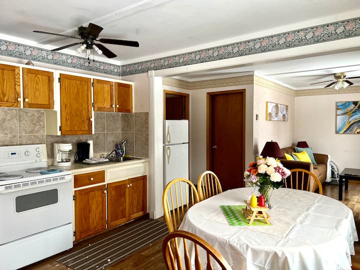 3 Beds Family Cottage- M&m Cottage - Prince Edward Island