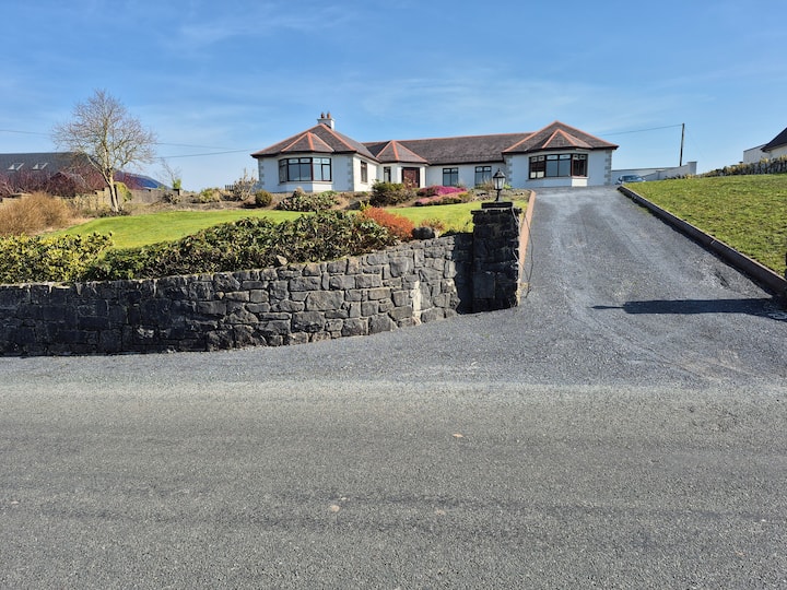 Hill View Bungalow - Irland