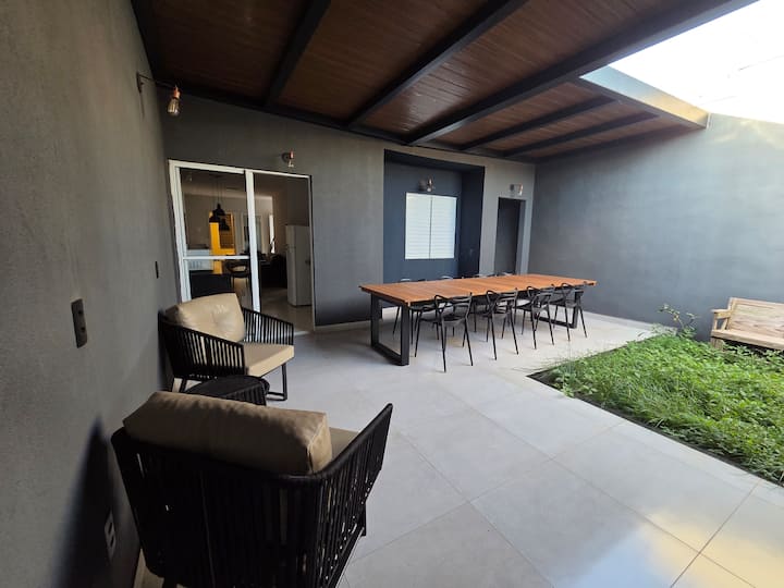 Casa Em Condomínio Fechado Na Zona Sul Da Cidade - Uberaba