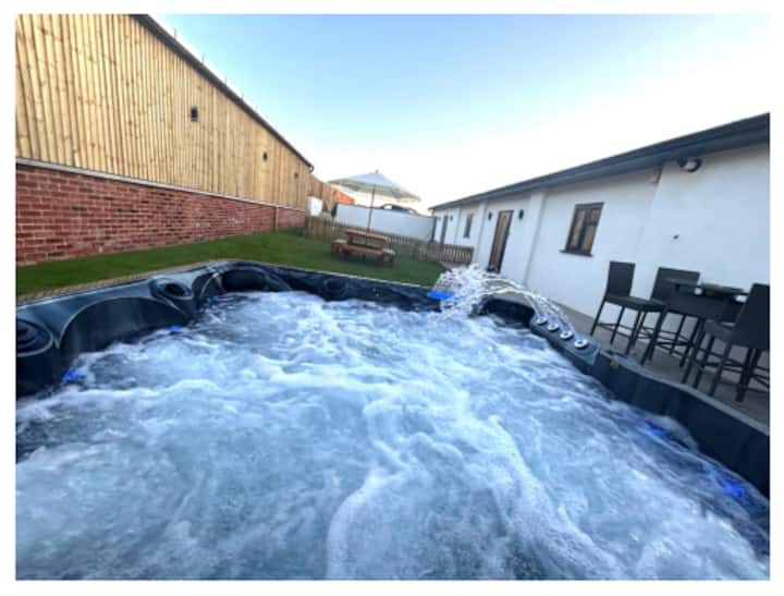 Little Harbours Hideaway - Bromsgrove